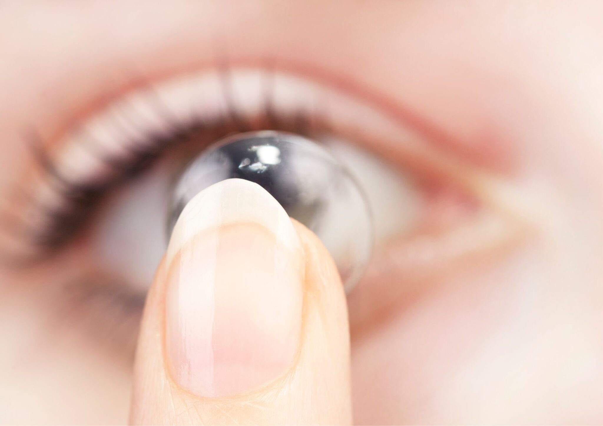 Put In Contact Lenses: #1 Comprehensive Guide For Beginners