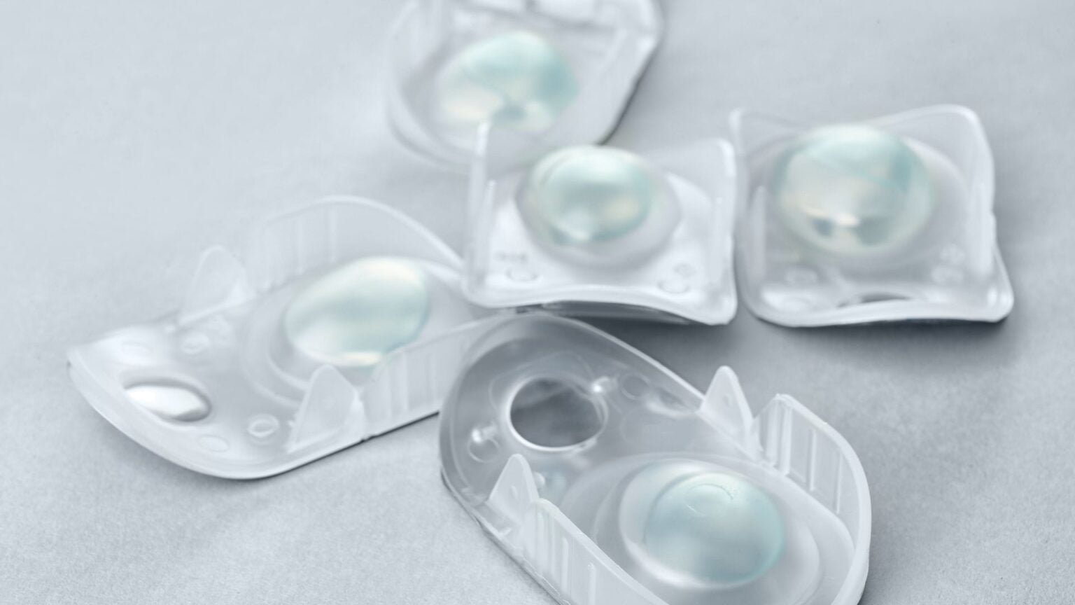 5 Simple Tips To Manage Dry Eye With Contact Lens 😀